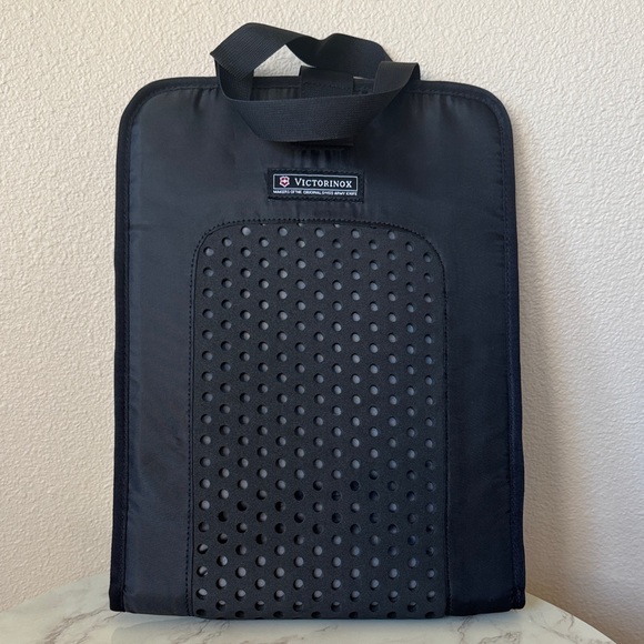 Victorinox | Bags | Victorinox Computer Sleeve | Poshmark
